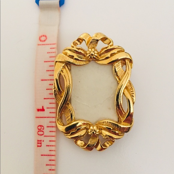 Vintage | Jewelry | Vintage Photo Frame Pin Brooch | Poshmark